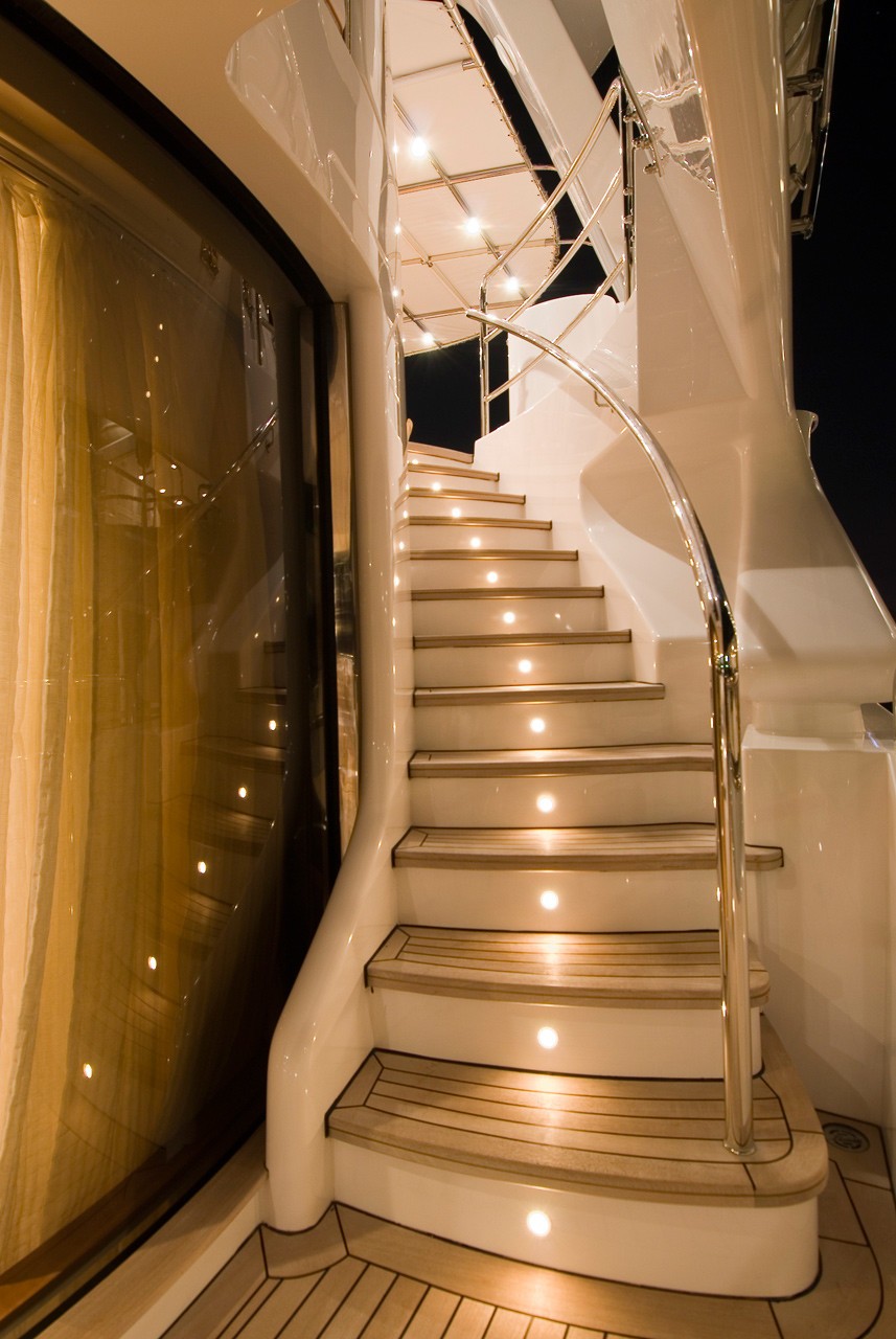 Yacht BLUE VISION, Benetti Yachts | CHARTERWORLD Luxury Superyacht Charters
